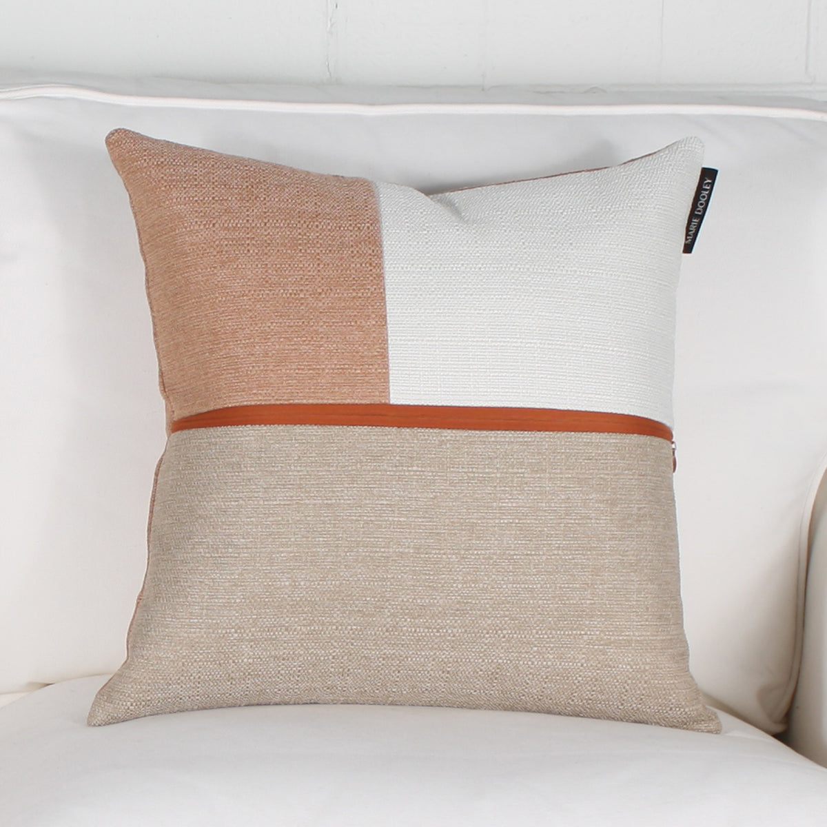 Coussin MOSAIC MORGANE pêche – Marie Dooley Maison
